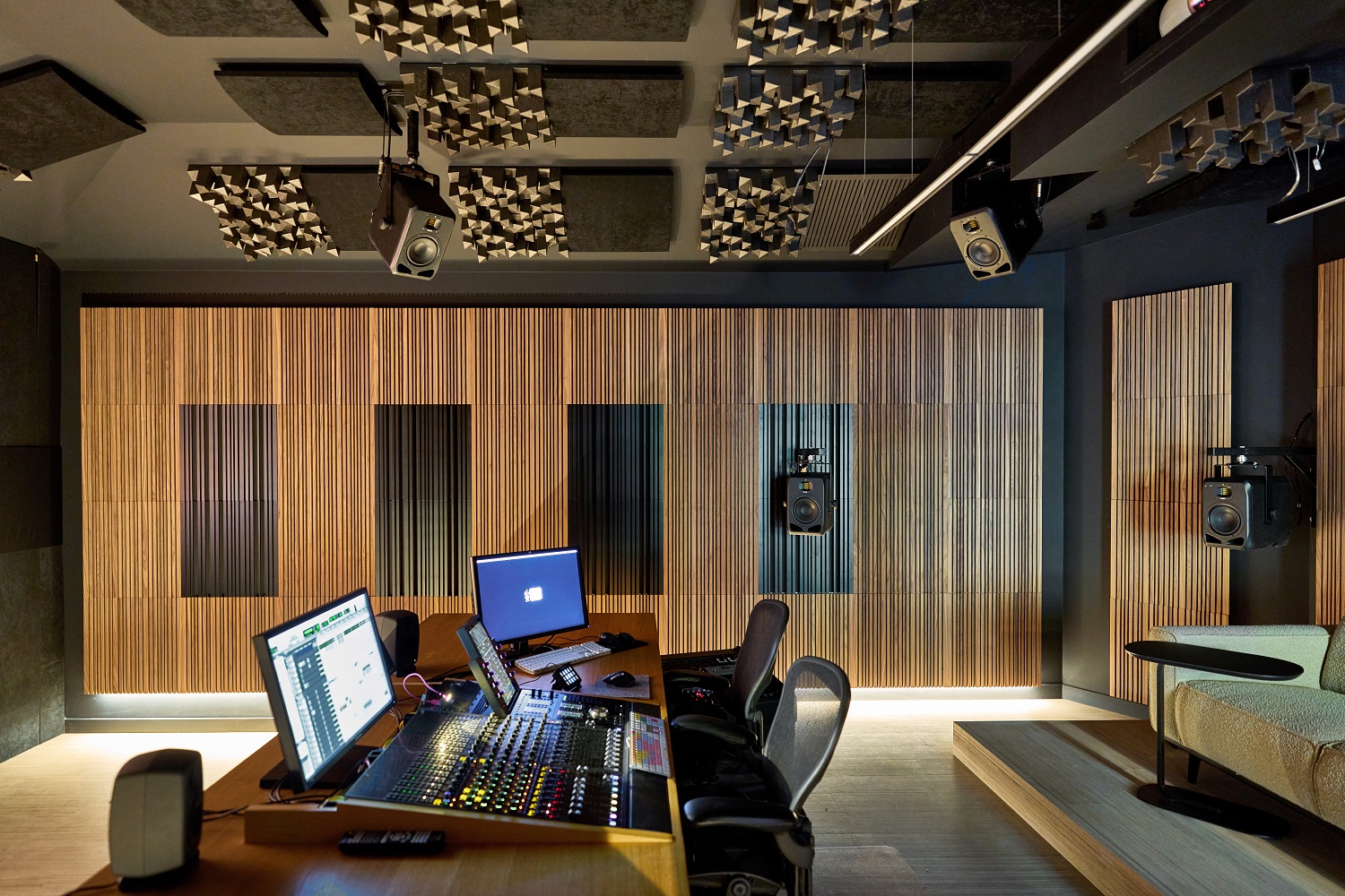 ADAM Audio - Studio MM工作室是如何搭建沉浸式音频工作环境的